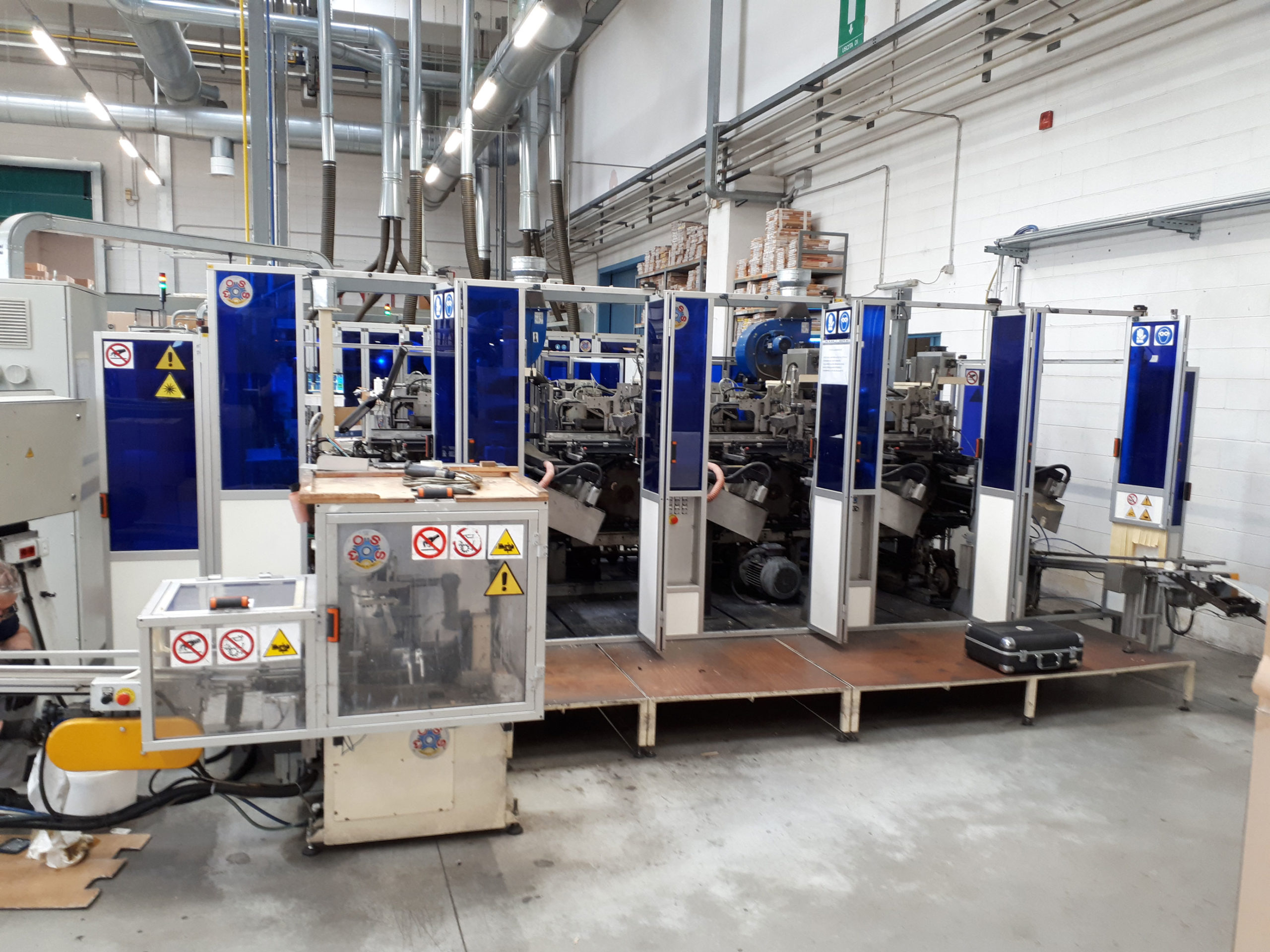 MOSS | Offset Machines, Silk-screen Printing, Heat Transfer