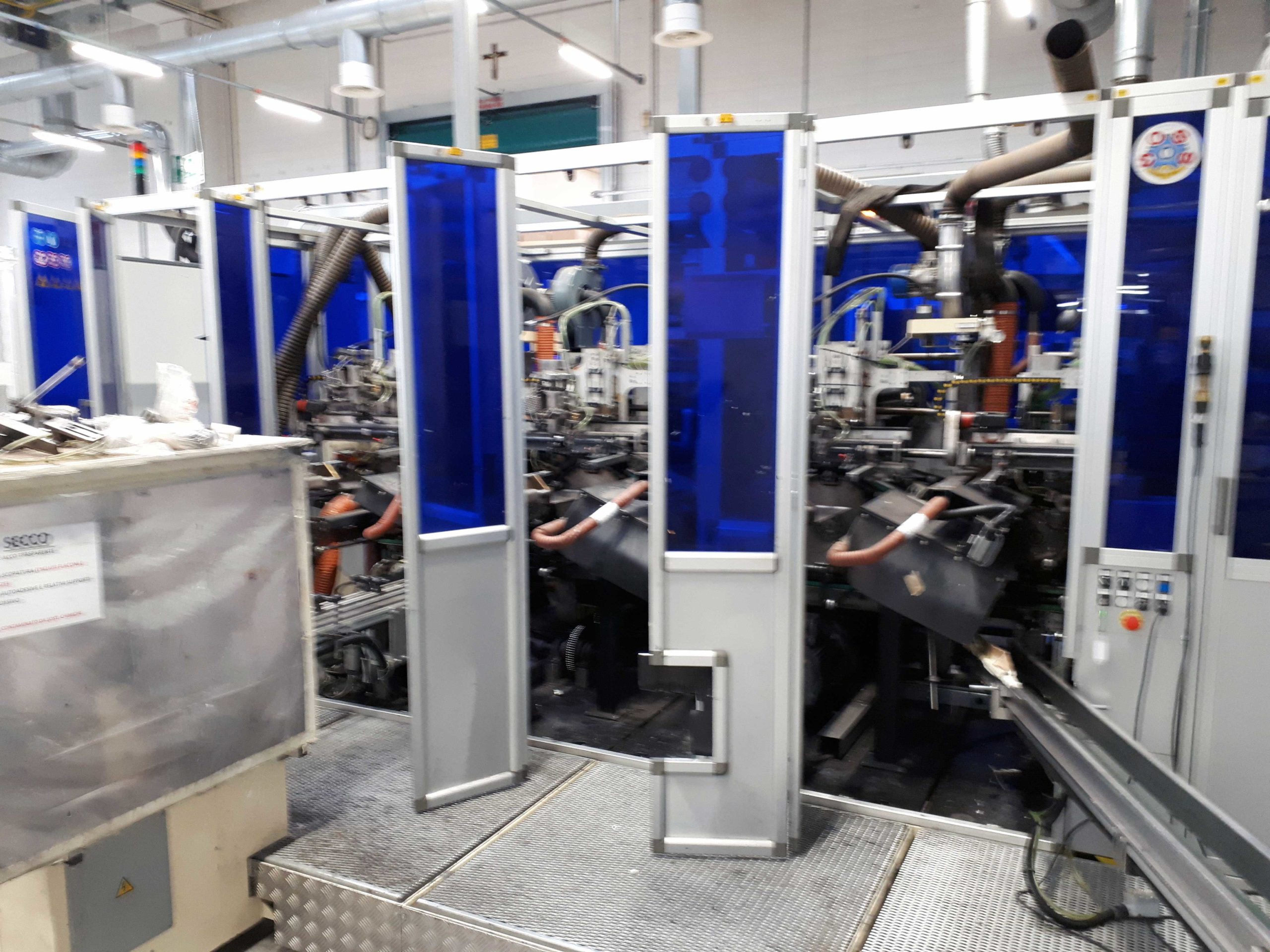 MOSS | Offset Machines, Silk-screen Printing, Heat Transfer